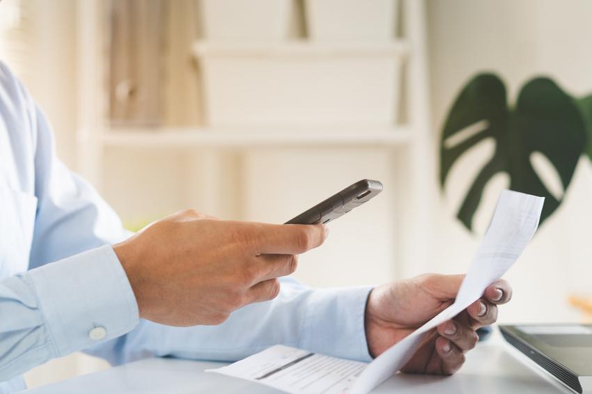 Robot that reads documents: regular OCR vs machine learning OCR | ICEO